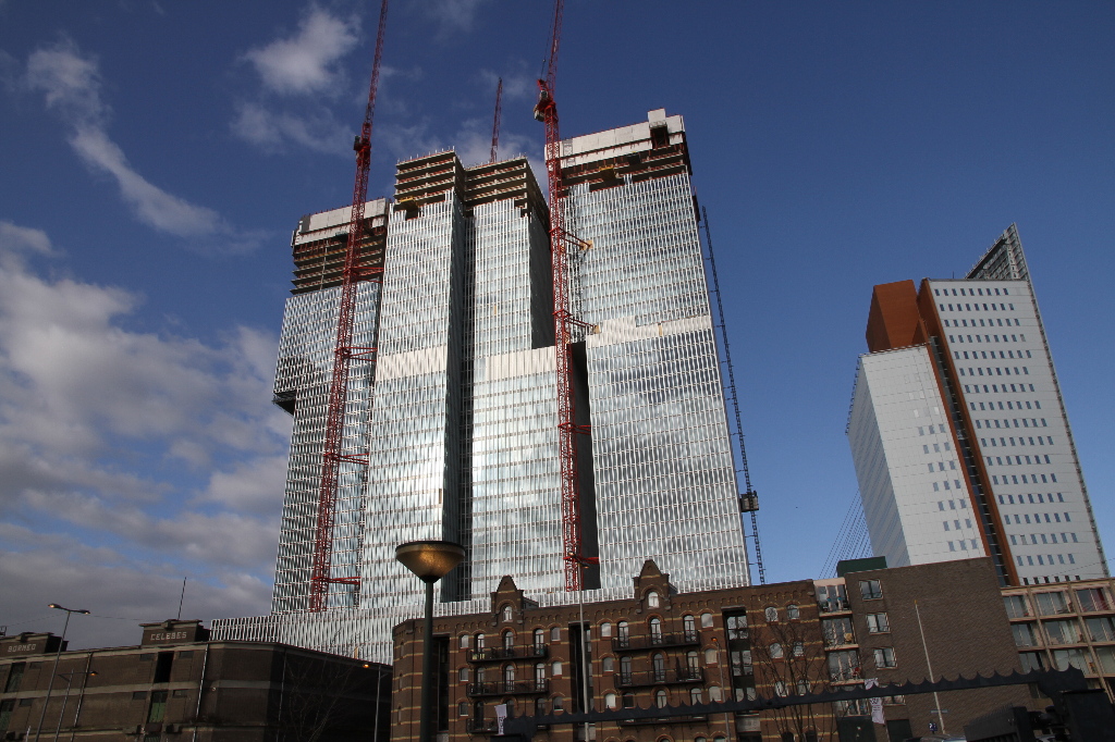 Vertical City | facadeworld