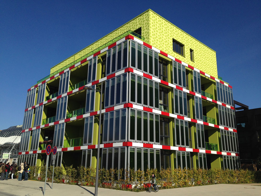 Algae-Powered Building | Hamburg | facadeworld